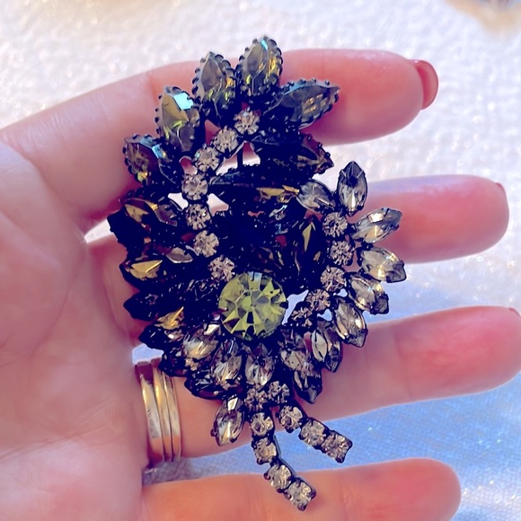 Jewelry | Vintage Large Brooch | Poshmark